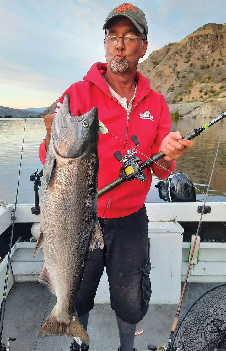 Salmon Trout Steelheader | The Finest Fishing Articles